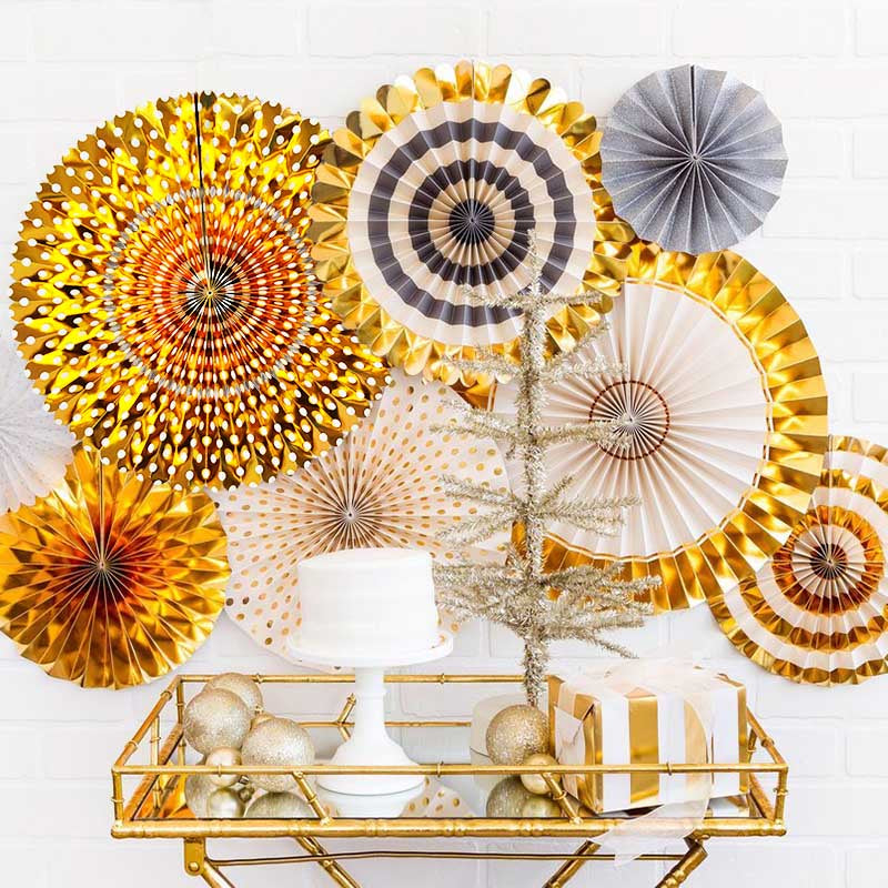 4 GOLD PAPER FAN SET